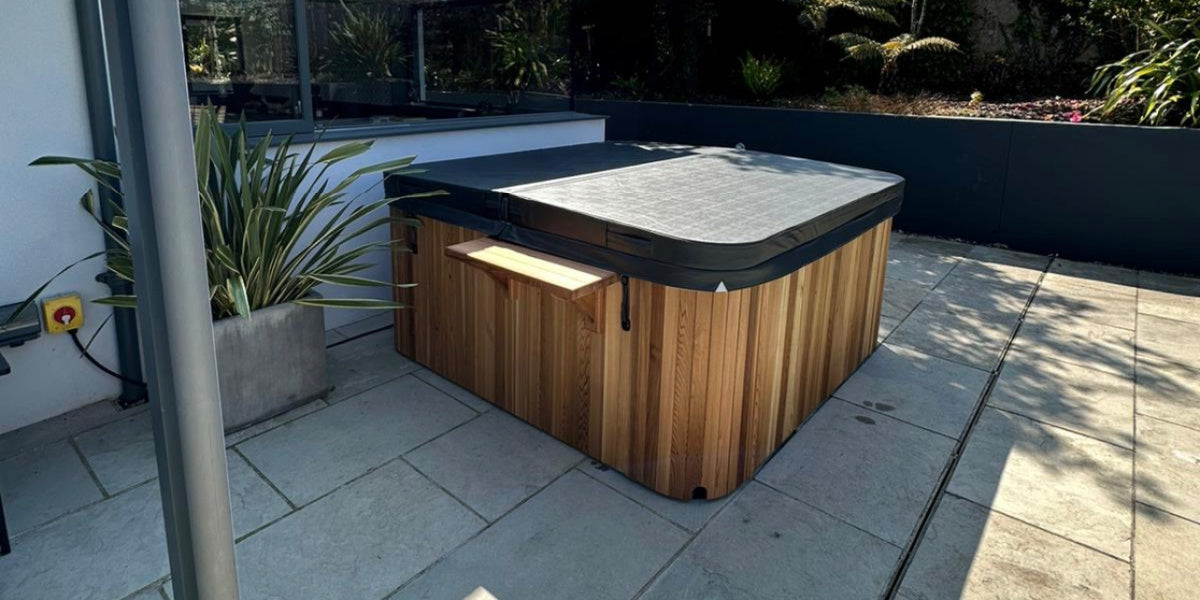 Urban Cedar Sport Hybrid Square 6 Hot Tub Package | Urban Cedar Hot Tubs