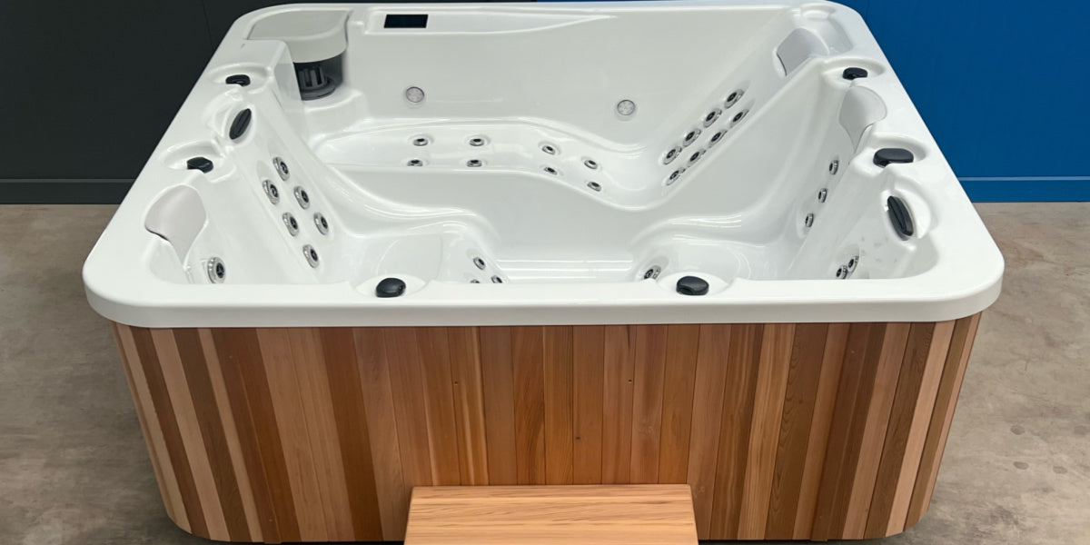 Urban Cedar Spa Premium Square Deluxe WiFi Hot Tub Package | Urban Cedar Hot Tubs